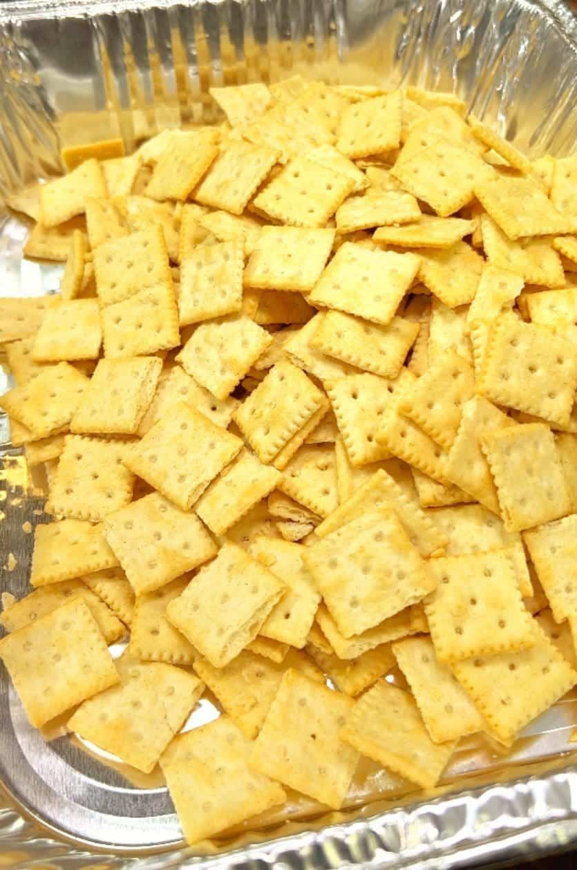 Dill Pickle Saltines Recipe (Smoked or Oven-Baked)