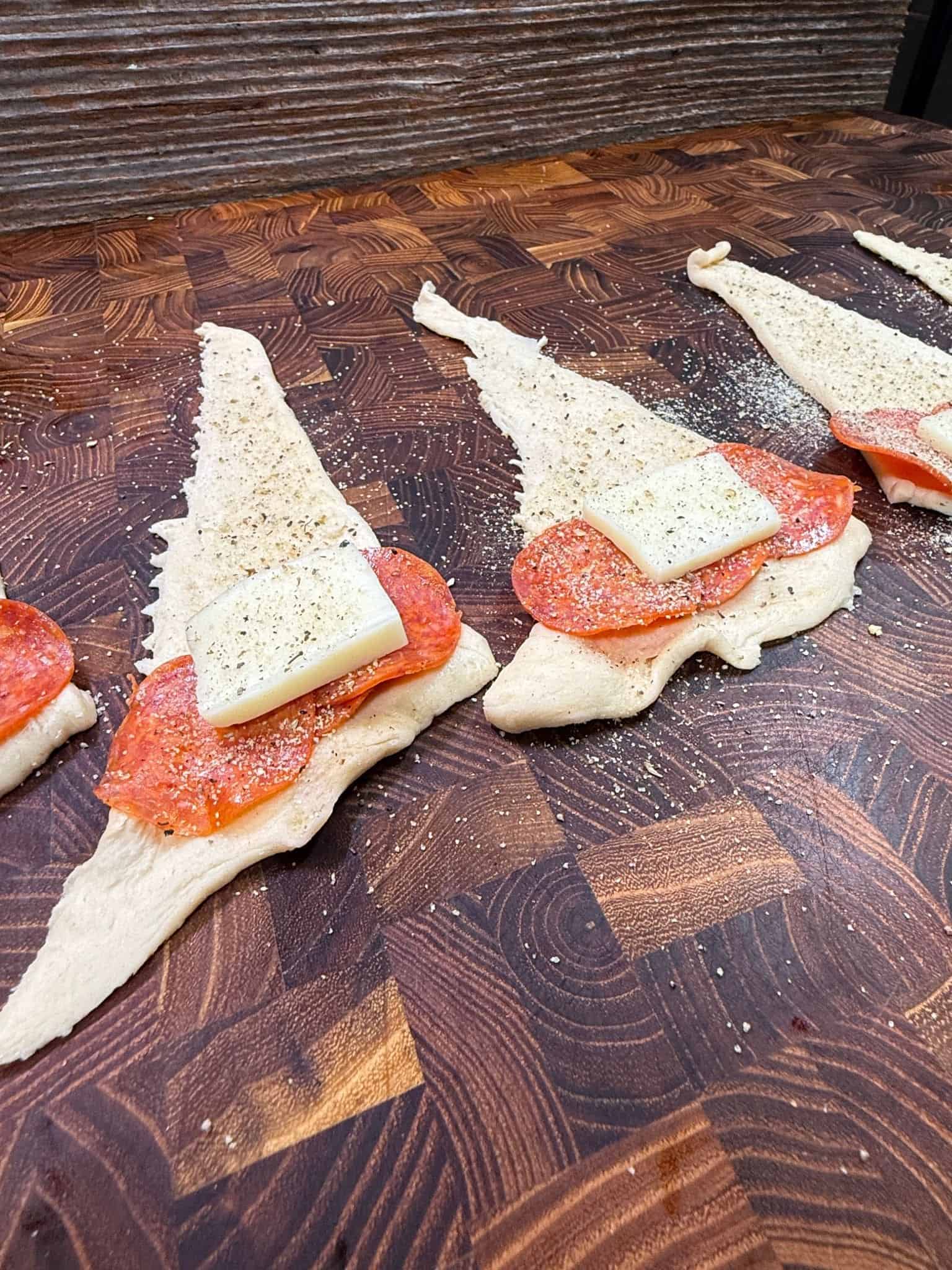 Croissant Pizza Roll Ups - Easy Snack Recipe