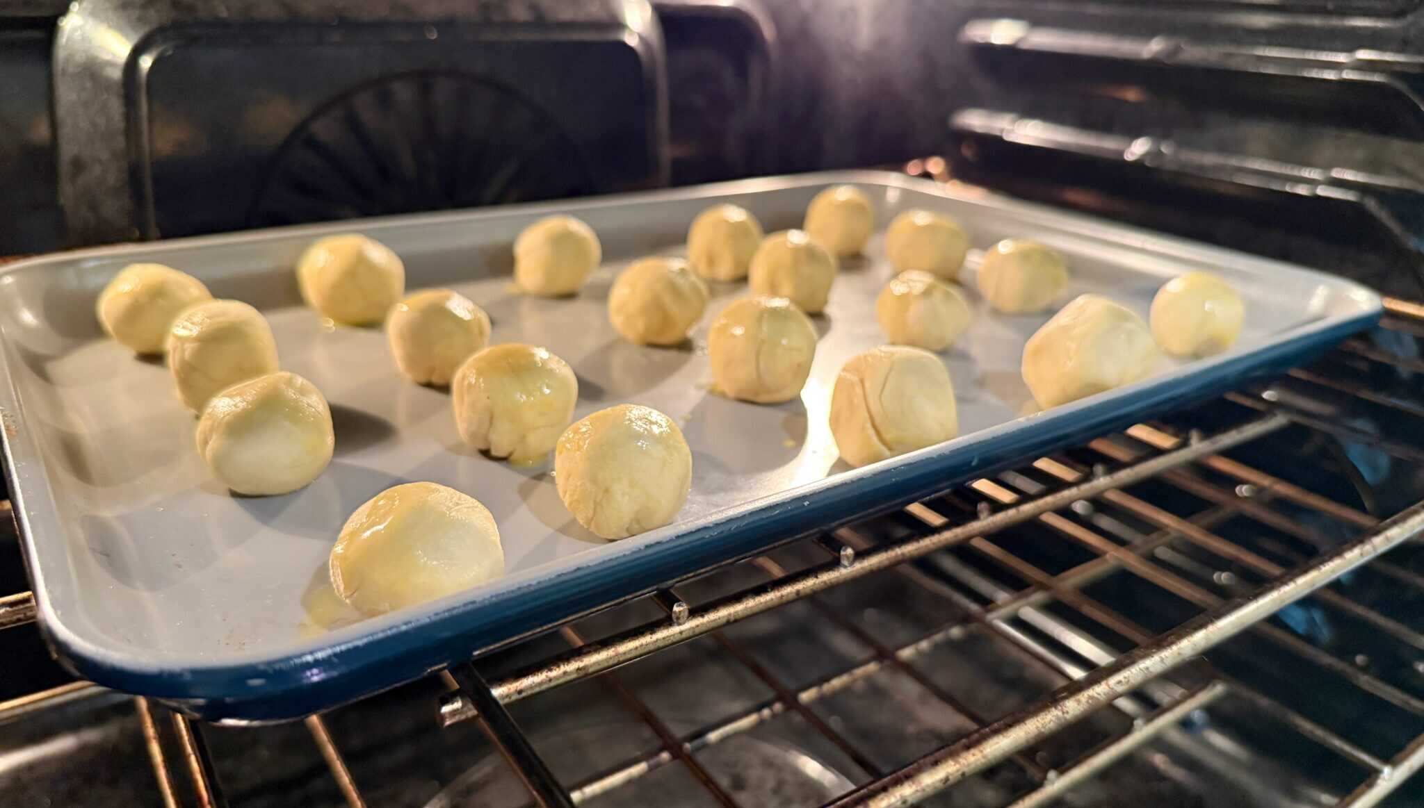 Best Cheesy Bread Balls Recipe - Easy Party Food